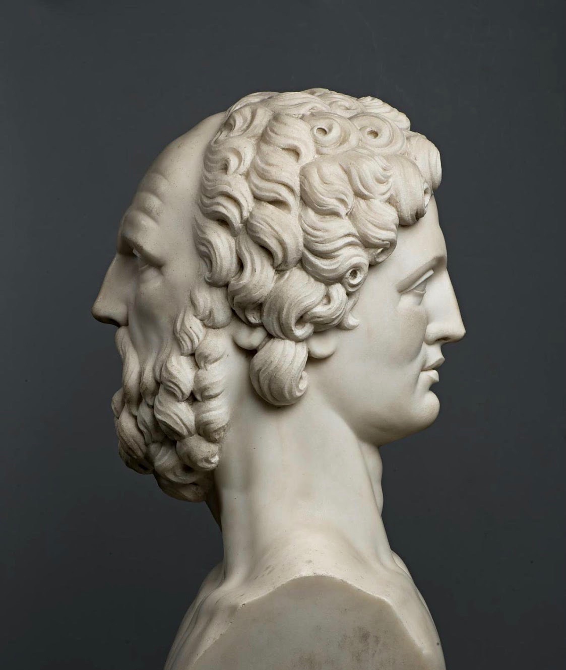Como o deus Janus – Escritora Eunice Maciel